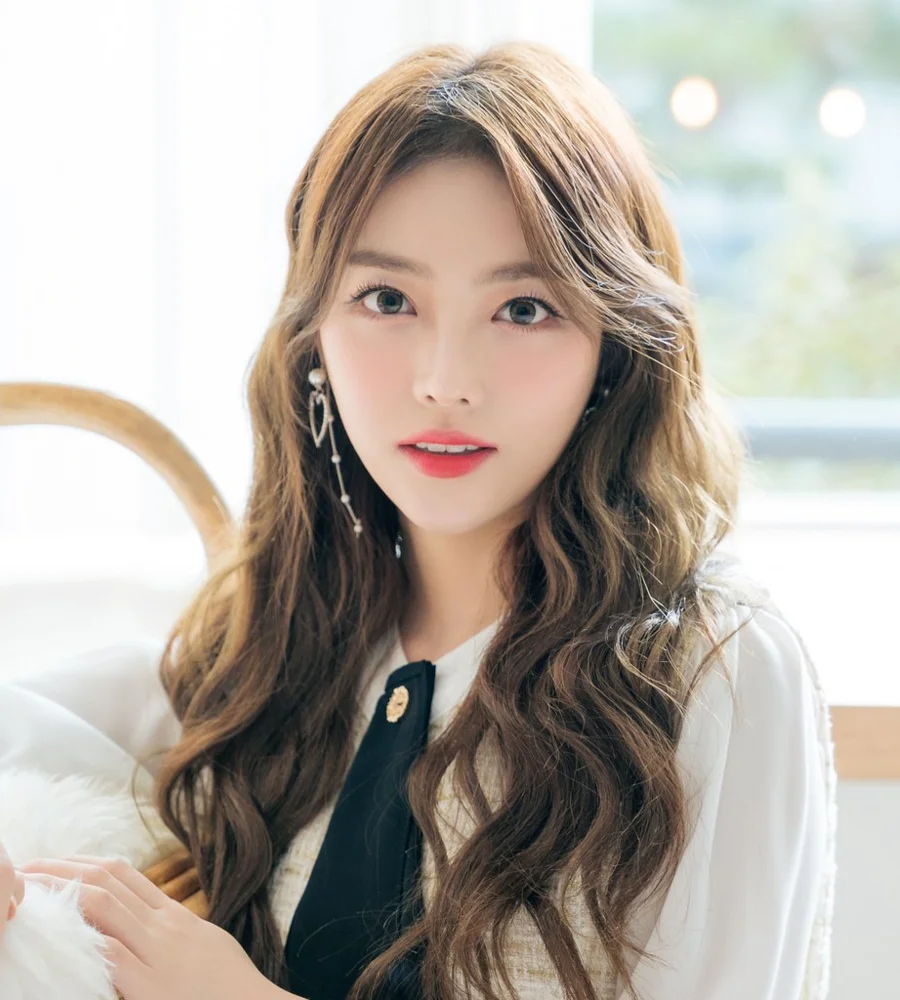 Haneul (SATURDAY) — Profile, Age 25, Height, Birthday & Facts (2026 ...