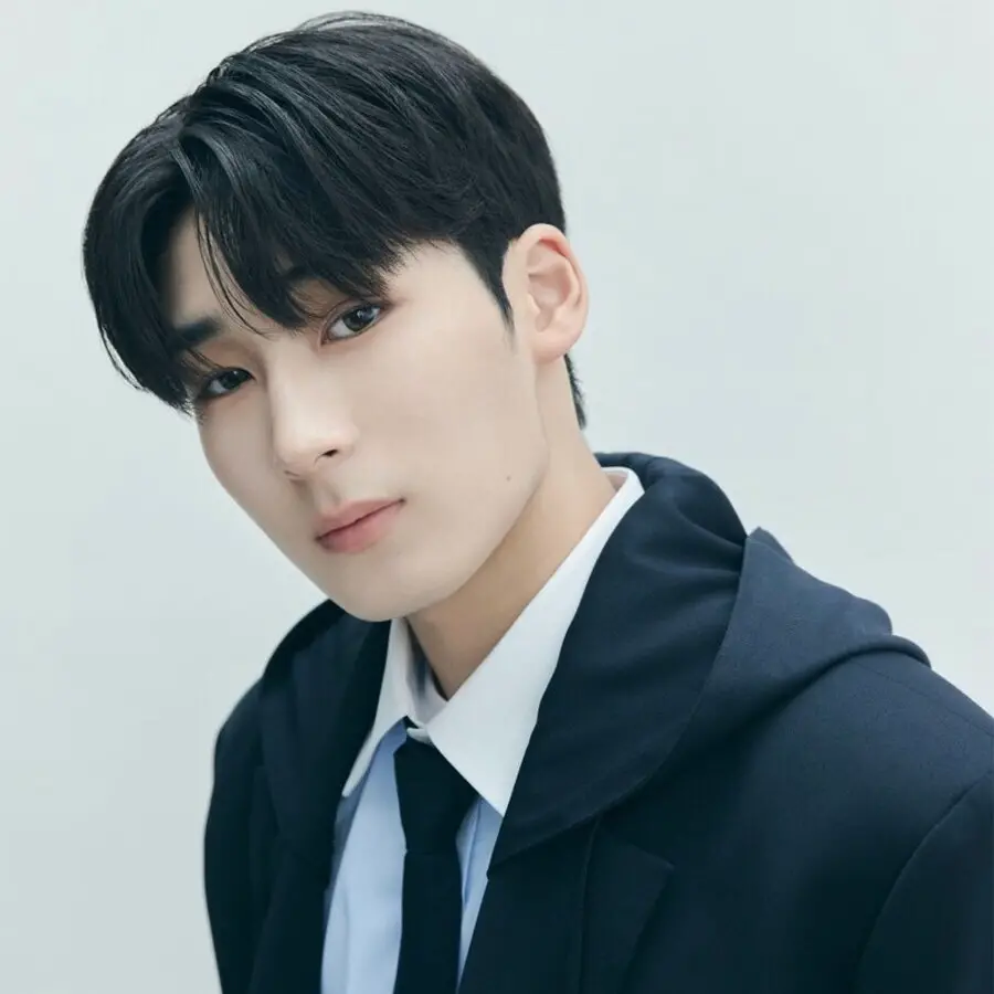 Kim Jihwan — Profile, Age 18, Height, Birthday & Facts (2026) | kpopping