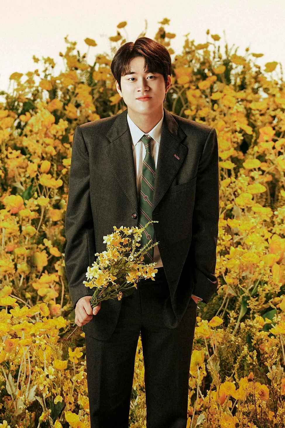 Lee Mujin — Profile, Age 25, Height, Birthday & Facts (2026) | kpopping