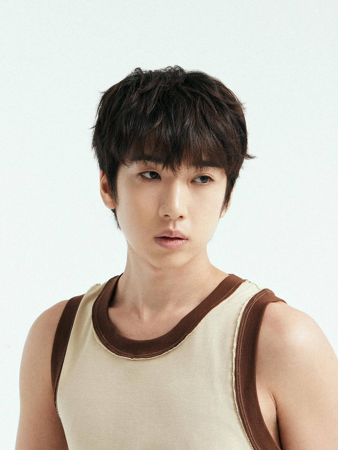 Viin (0WAVE) — Profile, Age 25, Height, Birthday & Facts (2026) | kpopping